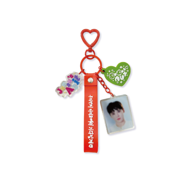 Kim Jun Su Id Photo Keyring 4476